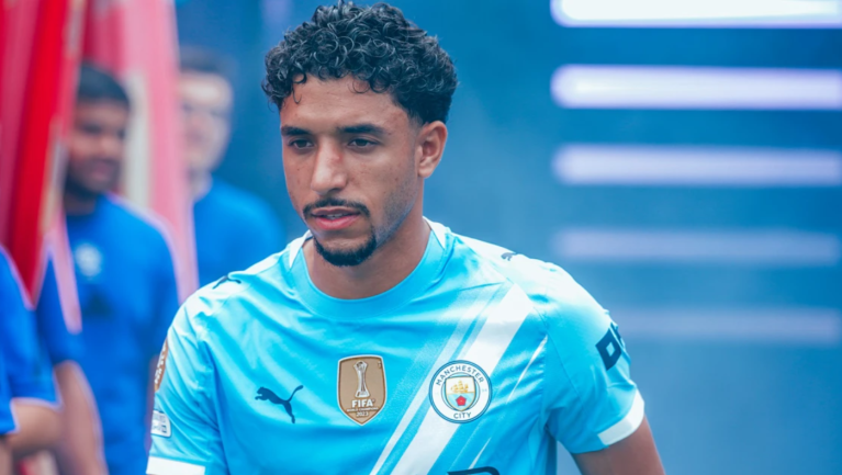 Dolazak Semenja tera Marmuša sa „Etihada“ – U Londonu Egipćanina čekaju ...